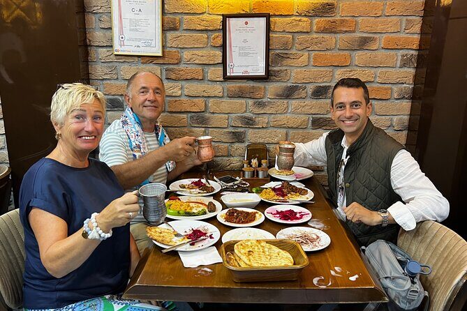 Istanbul Old City Highlights Tour with Licensed Guide - Key Points