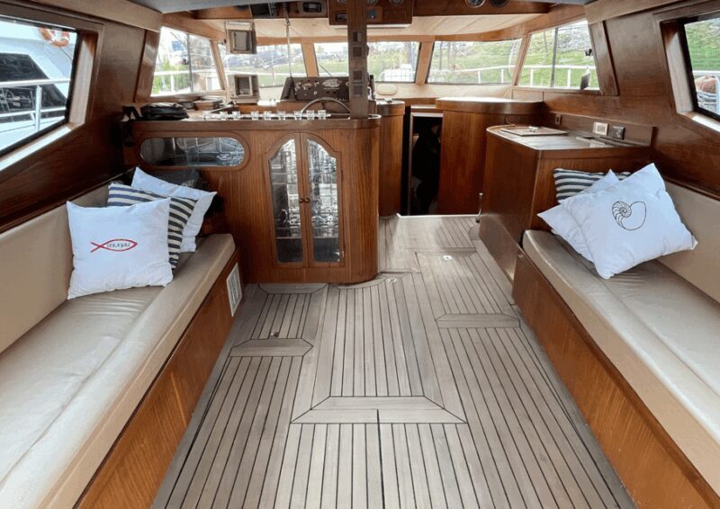 Istanbul: Private Bosphorus Cruise on Luxury Yacht - What’s Included and What’s Not