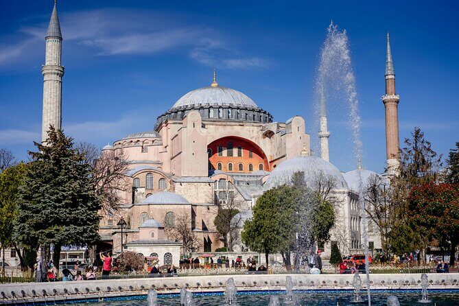 Istanbul Shopping Tour  Hagia Sophia, Hippodrome & Grand Bazaar - The Detailed Experience: Inside the Istanbul Shopping Tour