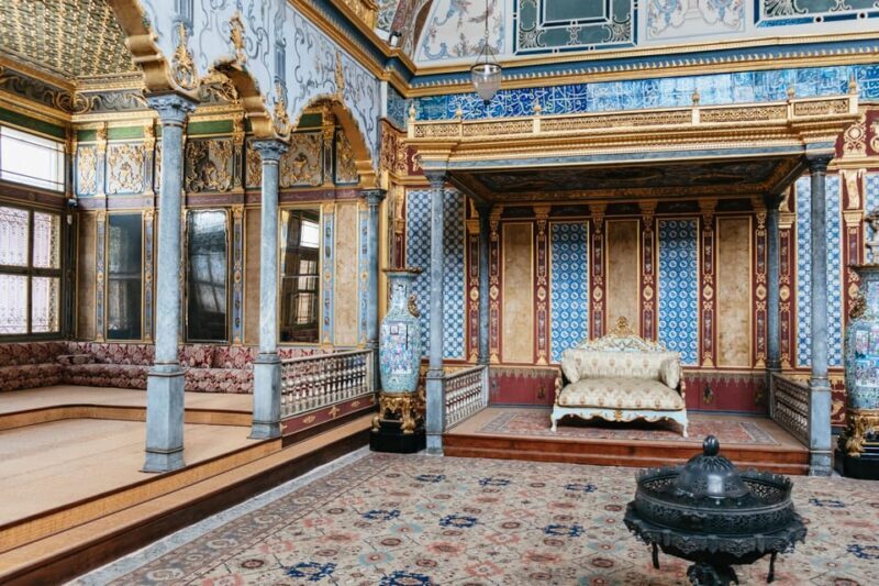 Istanbul: Topkapi Palace and Harem Guided Tour with Ticket - Why Price Points Matter: Is $55 a Good Deal?