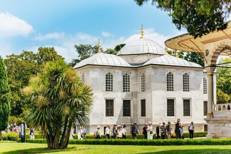 Istanbul: Topkapi Palace and Harem Guided Tour with Ticket - FAQ