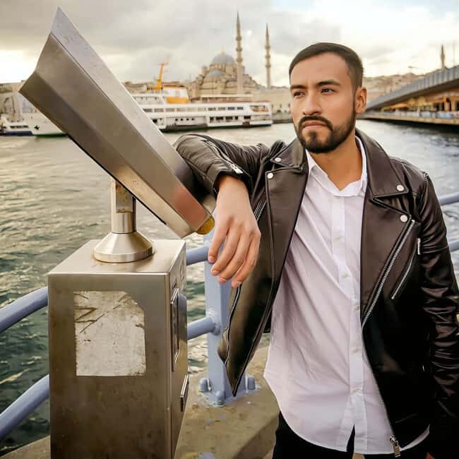 Istanbul: Tour and Photoshoot at Multiple Locations - Who Would Love This Tour?