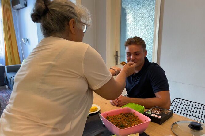 Istanbul Vegan/Vegeterian Cooking Class with Locals at Home - Key Points  