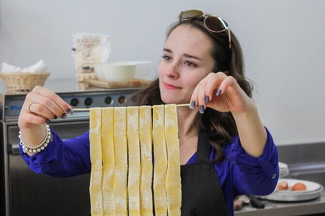 Italian Cooking Class and Wine Tasting in Tuscany - Key Points