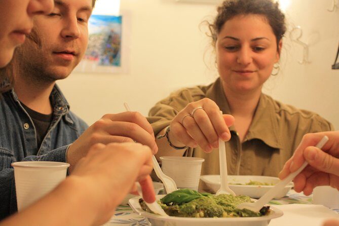 Itinerant dinner in the old town - The Practical Aspects