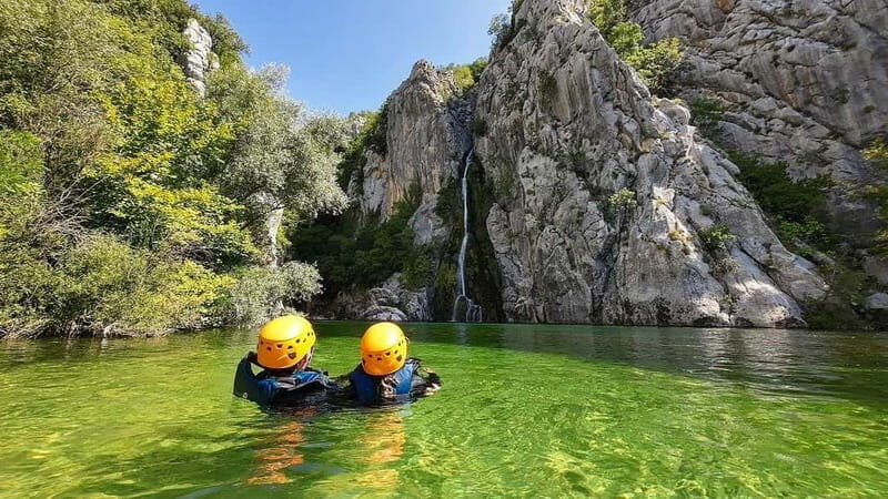 Iz Omisa: Extremni Canyoning na rijeci Cetini/ Free photos - Overview of the Experience
