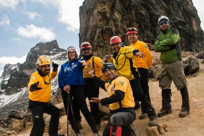 Iztaccihuatl Volcano Hike with an Alpinist - The Guide & Group Size