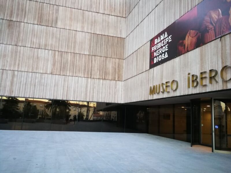 Jaén: Iberian Museum and Provincial Museum Entry and Tour - Key Points
