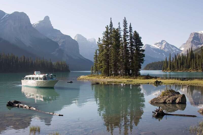 Jasper: Wildlife and Waterfalls Tour with Maligne Cruise - Key Points