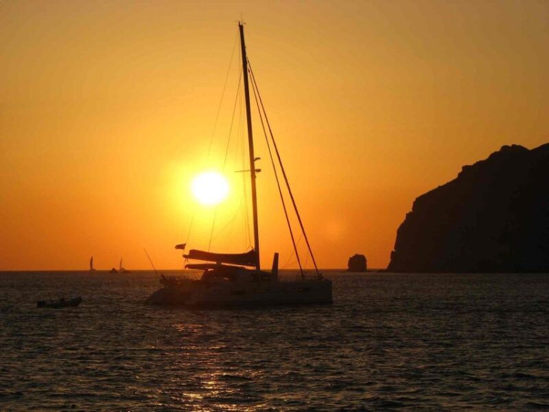Jávea: 90-Minute Sunset Cruise with Glass of Cava - Who Will Love This Experience?