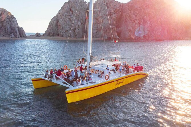 Jazz and Wine Sunset - Food and Drinks: Keep It Light and Refreshing