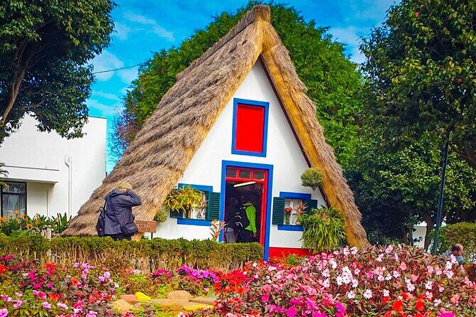 Jeep Safari 4x4 Madeira Pico areeiro, Santana, Ponta Sao Lourenço - Who Should Consider This Tour?