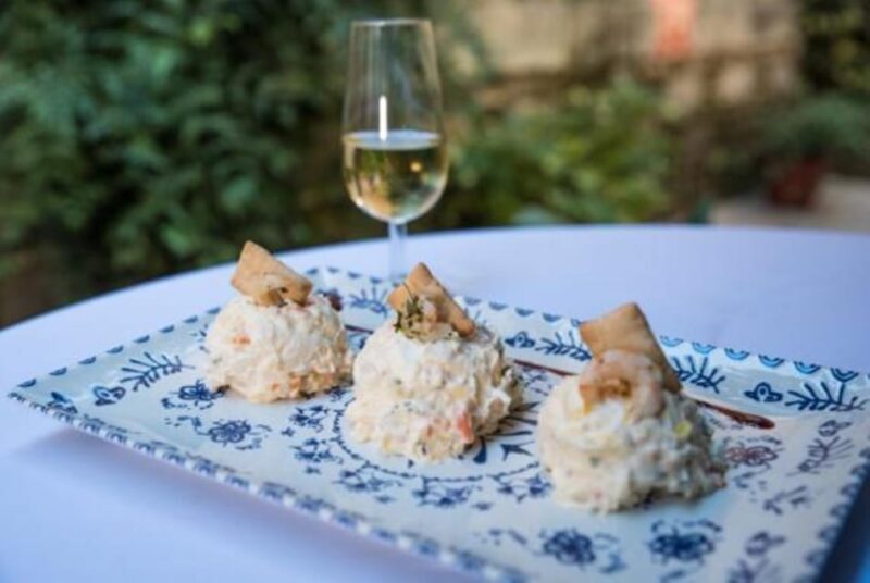 Jerez: Flamenco Show and Menú at Tablao Puro Arte 2025 - Key Points