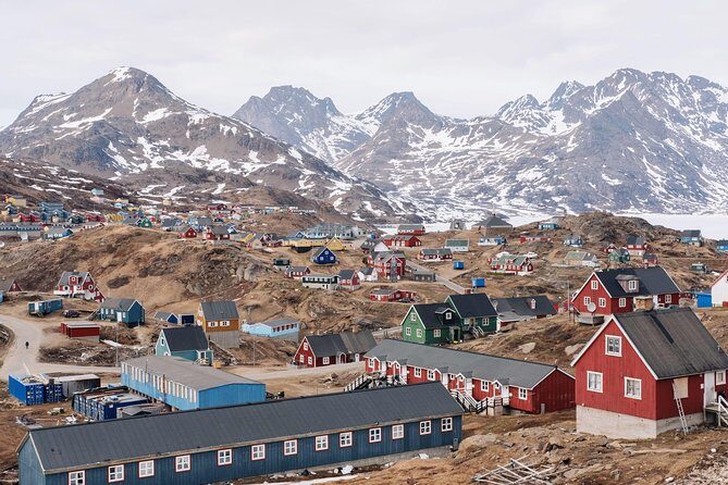 Jewels of Nuuk  Private Guided Walking Tour - An In-Depth Look at the Jewels of Nuuk Tour