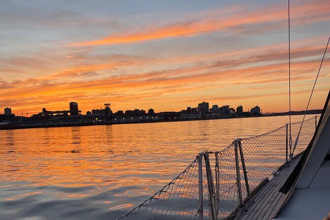 JFarwell Sunset Wine and Cheese Yacht Sailing - Who Will Love This Tour?