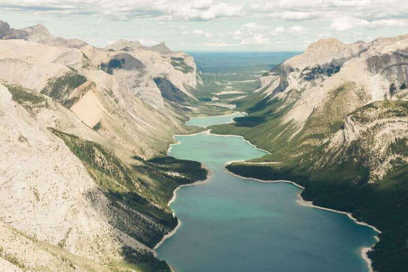 Kananaskis: 30-Minute Heli Tour of Minnewanka Lake and Banff - Key Points