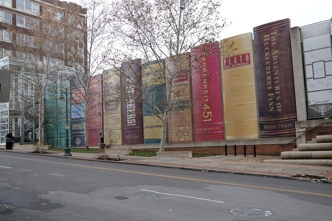 Kansas City Downtown Smartphone Guided Audio Walking Tour - Exploring the Kansas City Downtown Smartphone Guided Audio Walking Tour