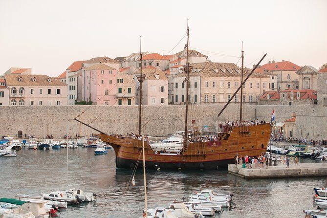 Karaka - The Best Dubrovnik Sunset Cruise (adults only) - FAQs