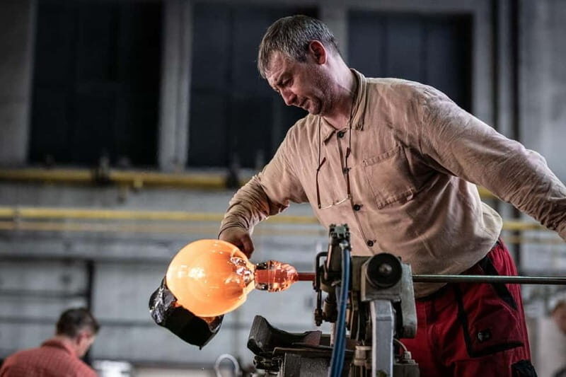 Karlovy Vary: Moser Glassworks Tour with Museum Entry - FAQ