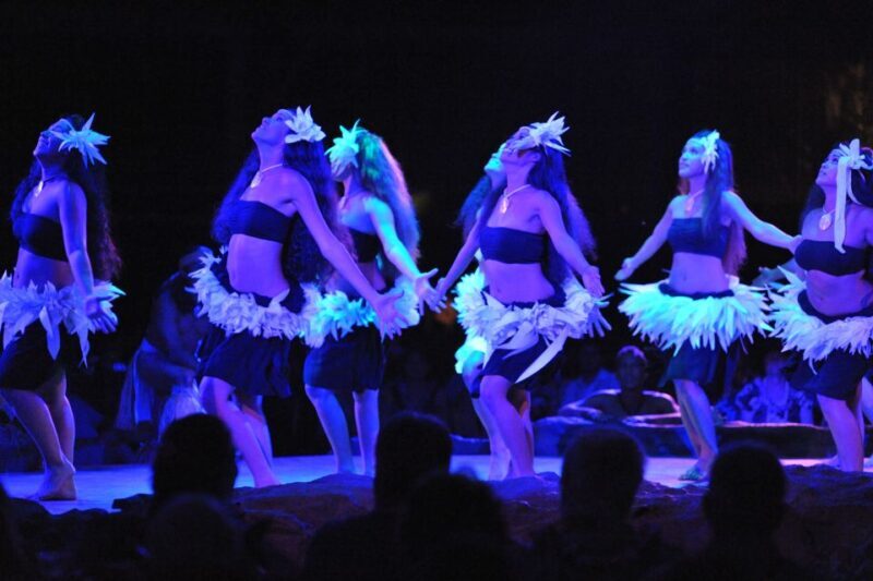 Kauai: VIP Manor House Dinner & Luau Kalamaku Show - What Do Reviewers Say?