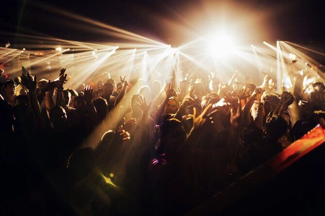 Kavos Club Crawl with Free Drinks & VIP Entry - Key Points
