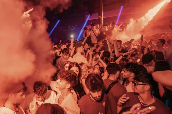 Kavos Club Crawl with Free Drinks & VIP Entry - Who Should Book This Tour?