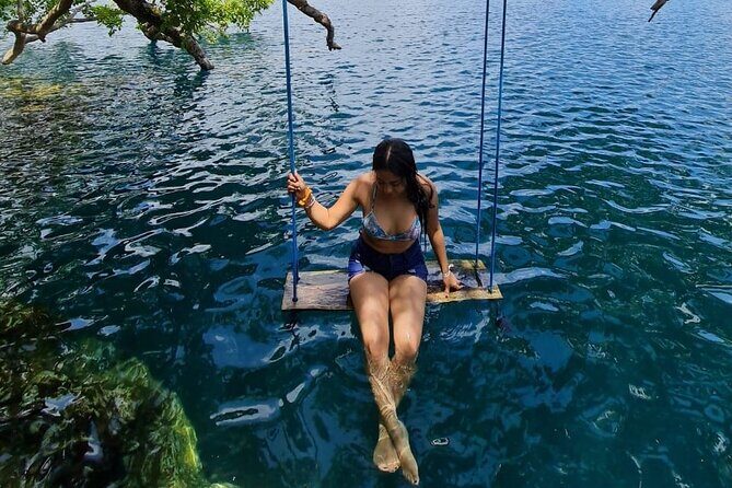 Kayak Adventure - Bacalar MarMol Club with Transfer from Cancún - FAQs