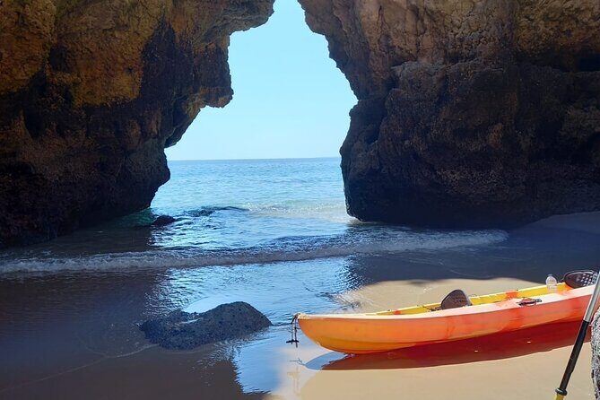 Kayak Adventure through the Ponta da Piedade Caves in Lagos - An In-Depth Look at the Ponta da Piedade Kayak Tour