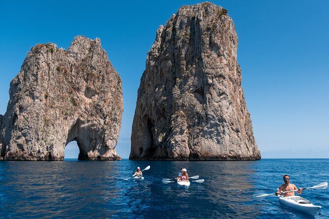 Kayak tour in Capri between caves and beaches. Photos included. - FAQ