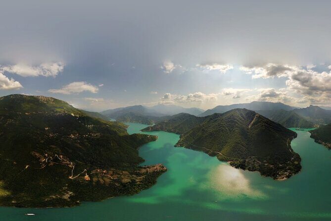 Kayaking on Jablanica Lake - An Introduction to the Jablanica Lake Kayaking Tour