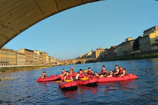 Kayaking on the Arno River in Florence under the Pontevecchio Arcade - Practical details and what to expect