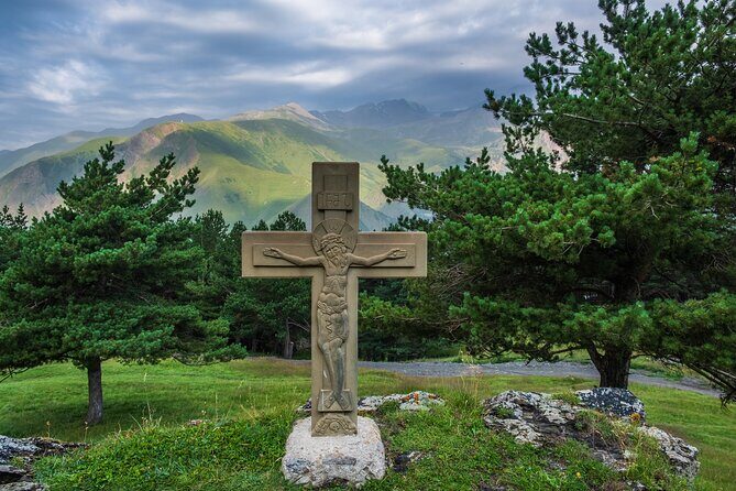 Kazbegi and Khinkali - the ultimate mountain experience tour - The Sum Up