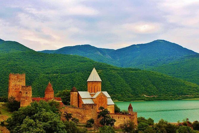 Kazbegi, Gergeti and Ananuri Full Day Tour from Tbilisi - Detailed Breakdown of the Itinerary