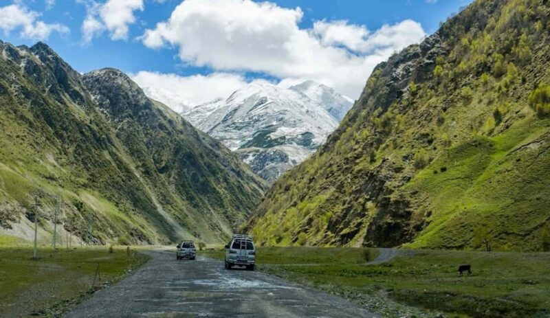 Kazbegi: Juta Valley Day Trip with 4WD Transport - Practical Details and What’s Included