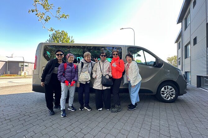 Keflavik Airport: Private Transfer To/From Reykjavik - upto 8 PAX - Key Points