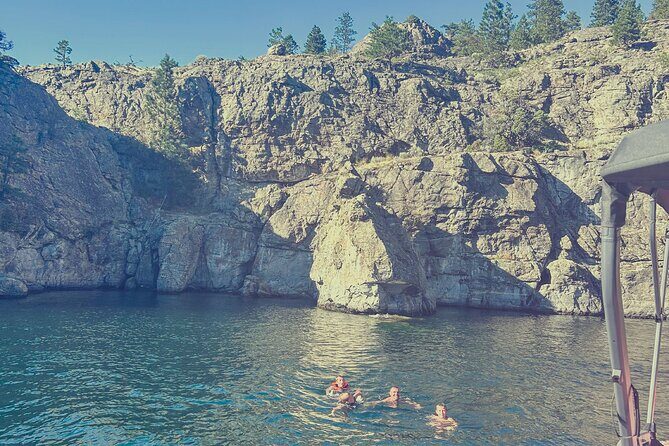 Kelowna Boat Hire Waves and Wines Boat Tour - Practical Details for Your Day