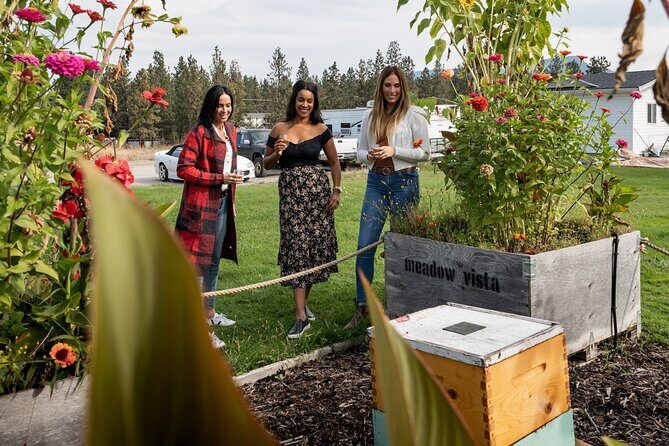 Kelowna E-Bike Bee Tour, Tastings, Organic Lunch & Audio Guide - Key Points