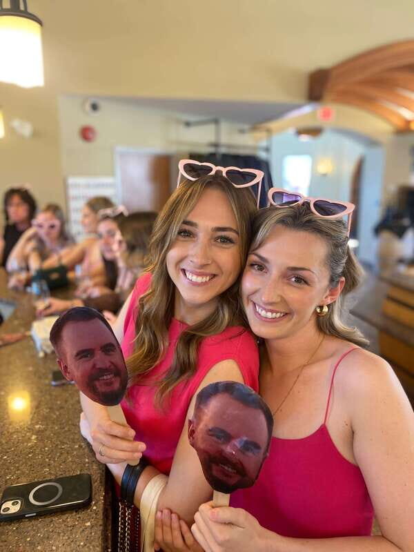 Kelowna: East Kelowna Full Day Guided Wine Tour - FAQ