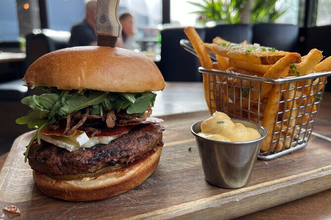 Kelowna Top 5 Food Tour with Drinks - FAQ