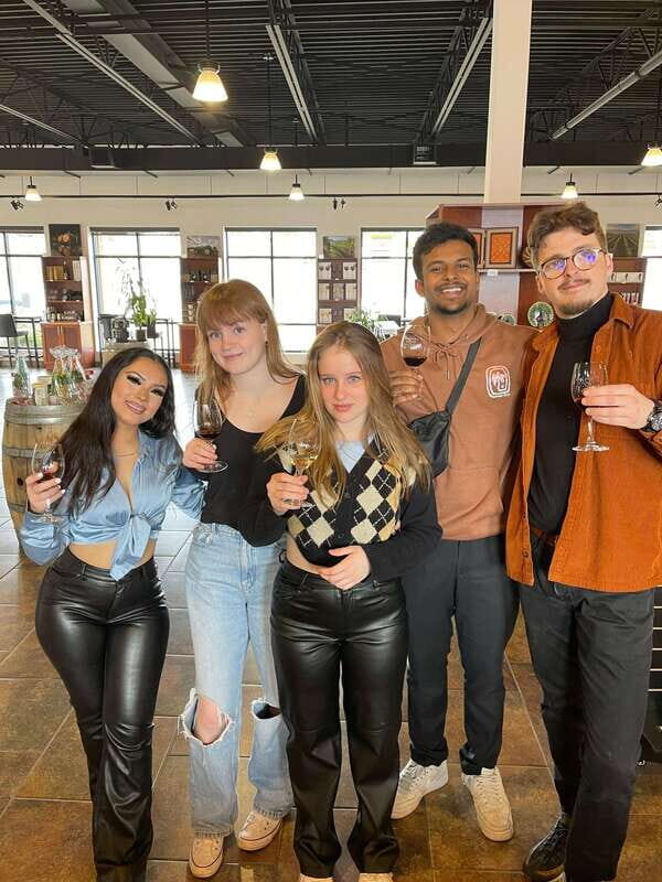 Kelowna: West Kelowna Half Day Guided Wine Tour - Why the Views Matter: Stunning Backdrops for a Memorable Day