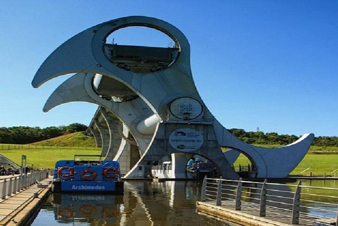 Kelpies and Falkirk Wheel Private Tour for 1 - 4 people from Greater Glasgow - The Itinerary in Detail