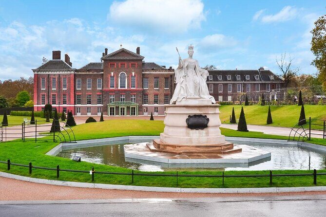 Kensington Palace VIP Garden Tour with Royal High Tea - Key Points