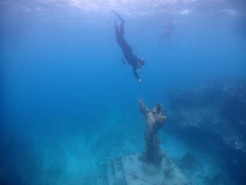 Key Largo: 2-Tank Shallow Reef Dive with Guide & Photos - A Closer Look at the Key Largo 2-Tank Reef Experience