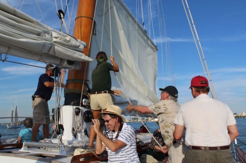 Key West: Schooner Full Moon Night Sail with Drinks - FAQ