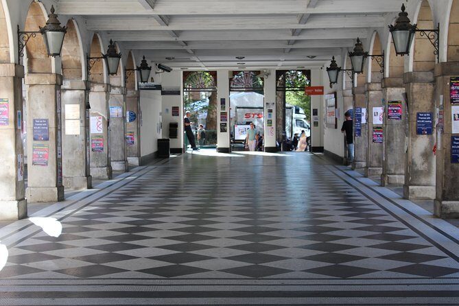 Killing Eve Locations Tour of London with Private Guide - A Deep Dive into the Killing Eve London Tour