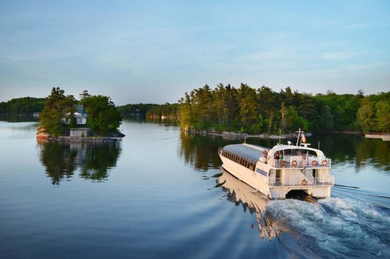 Kingston: Lunch Cruise of Thousand Islands - First Impressions: What We Love About the Tour