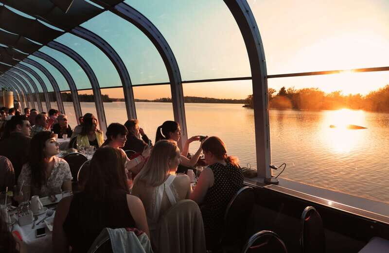 Kingston: Sunset Dinner Cruise - A Relaxing Voyage with Scenic Rewards