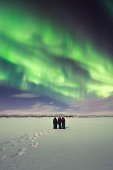 Kiruna: Northern Lights Chase with Car - Key Points