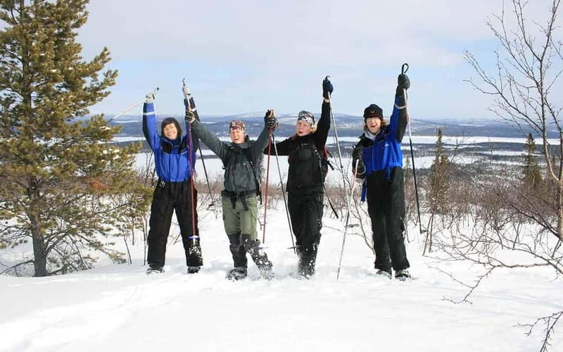 Kiruna: Snowshoe Trek with Warm Beverage and Sandwich - Who Should Consider This Tour?