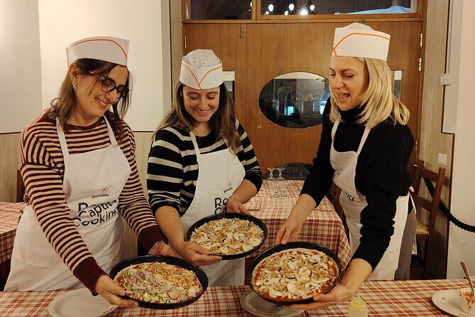 Knead, Walk and Taste Rome with Pizza Class in Trastevere - Key Points